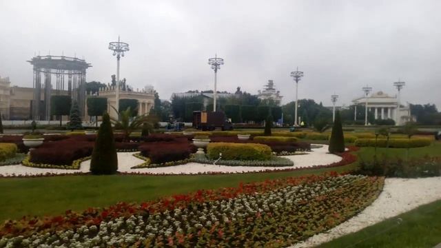 ВДНХ Фонтаны дружбы народов, каменный цветок, золотой колос, а также комплекс небольших фонтанов