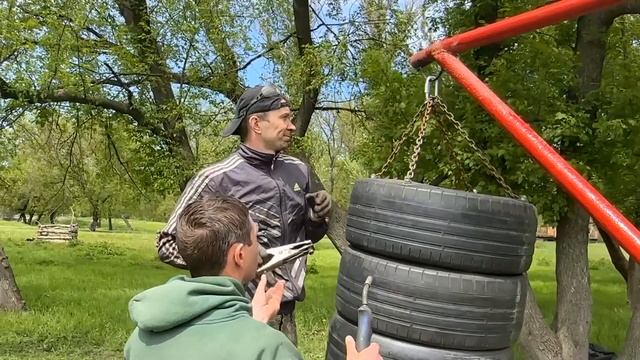 Спортсмены СК "Ратник" приняли участие в благоустройстве Горняцкого района Макеевки (май 2023).