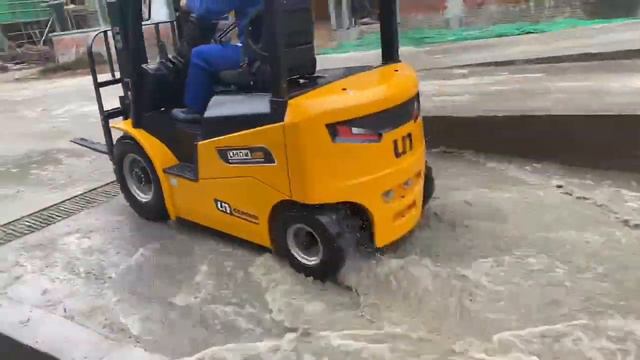 Погрузчики UN серии V с литий-ионным аккумулятором