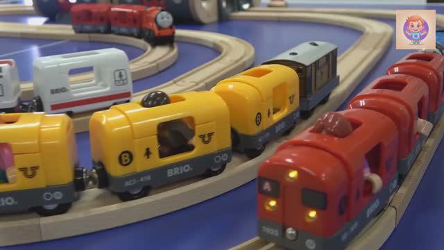 КОНСТРУКТОР ЖЕЛЕЗНАЯ ДОРОГА - ПОЕЗД - ВИДЕО ДЛЯ МАЛЫШЕЙ