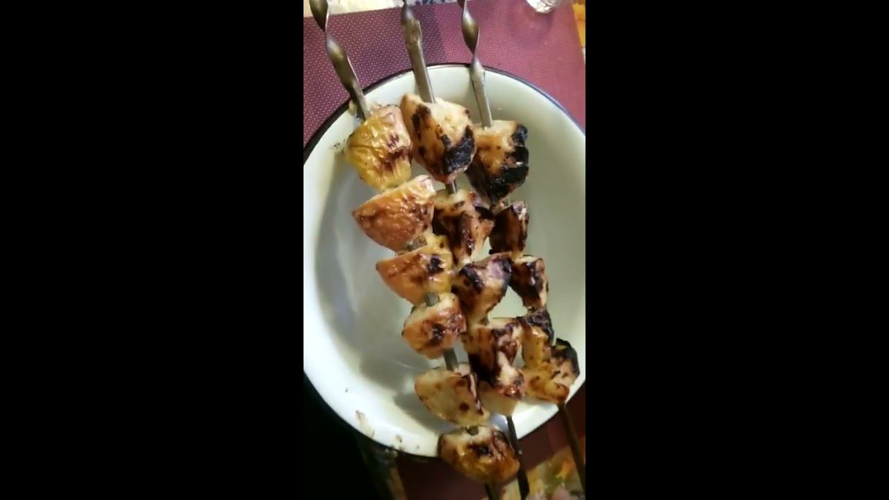 Вкуснейший яблочный шашлык.