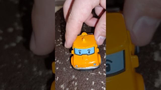 Машинка танцует