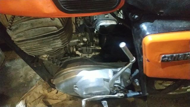 Новое приобретение Иж планета 5 ,работа двигателя