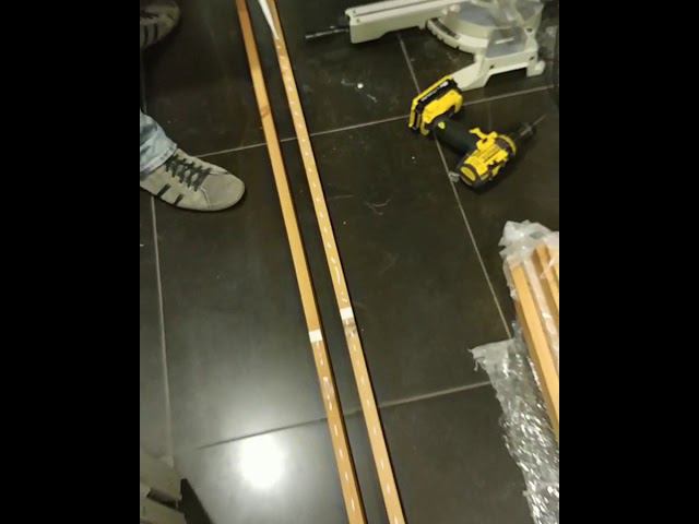 Монтаж ламели на жидкие гвозди + двусторонний скотч