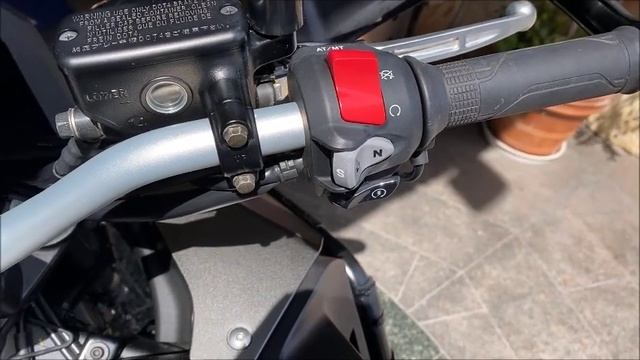 Мотоцикл Honda VFR1200X DCT рама SC70 Crosstourer Touring enduro Туристический эндуро мотокофр Black