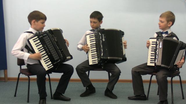 В. Шаинский "В траве сидел кузнечик"