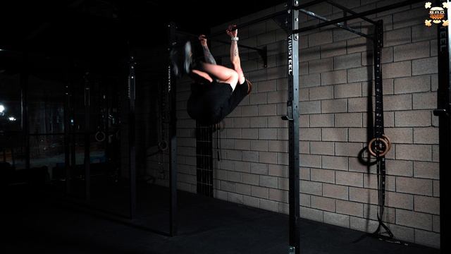 Колени к груди и Колени к локтям