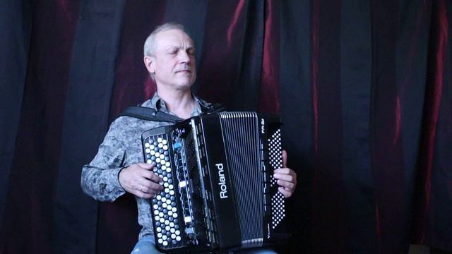 Киевский вальс, знакомая с детства мелодия.