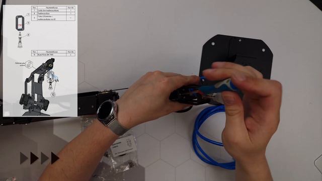 Обзор комплекта  Учебно-лабораторный манипуляционный РТК с угловой кинематикой .