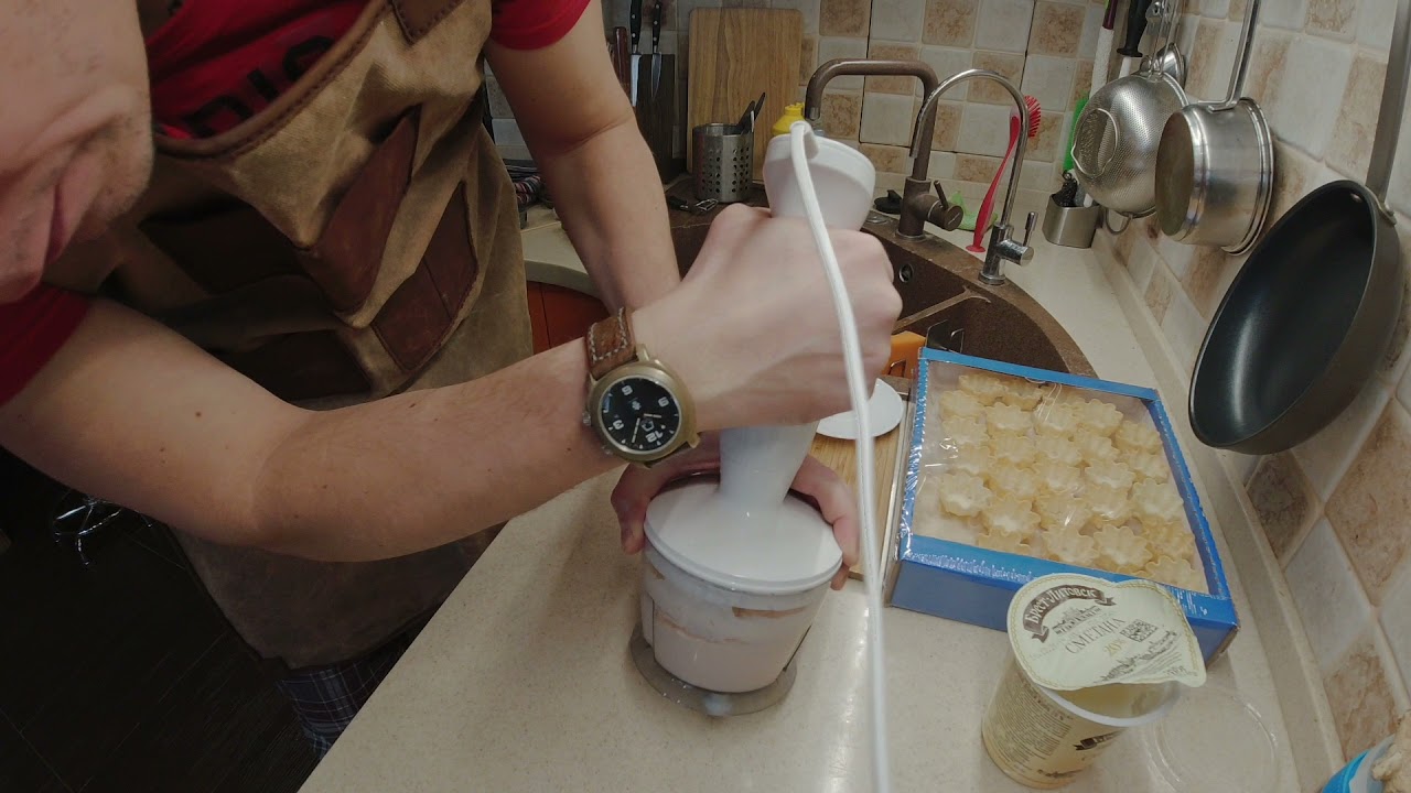 Тарталетки с красной рыбой, крем сыром и красной икрой, к новогоднему столу