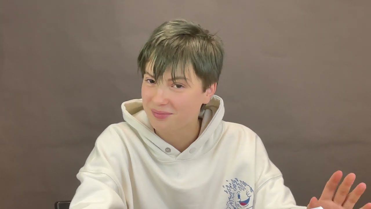 Виноградова Маргарита, 14 лет. Этюд  наблюдение за людьми