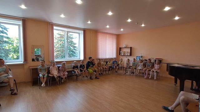 Заключительное занятие. Чаепитие. (2023)
Хор "Крутые парни и девчонки"