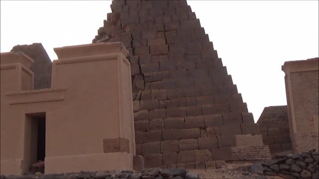 Путешествие в Судан 01 Meroe Южные и Северные пирамиды /  Travel to Sudan to Sudan Meroe pyramids
