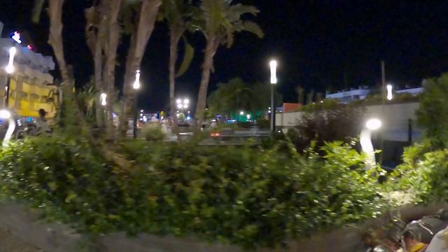 02_Прогулка по набережной вечернего Мармариса. Танцующий фонтан. Улица баров