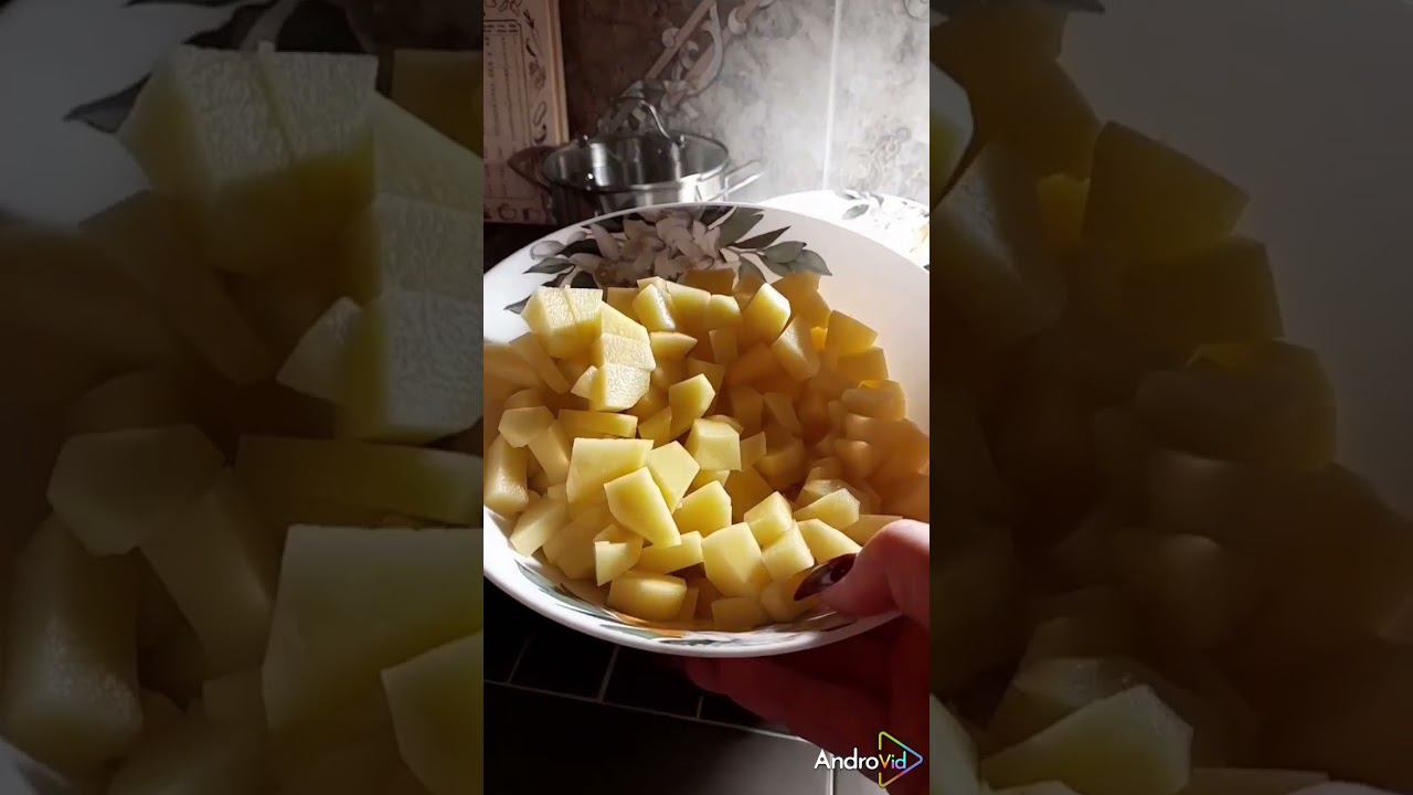 Универсальный рыбный супчик.Из отварной рыбки или консервов.За 30 минут - все готово!