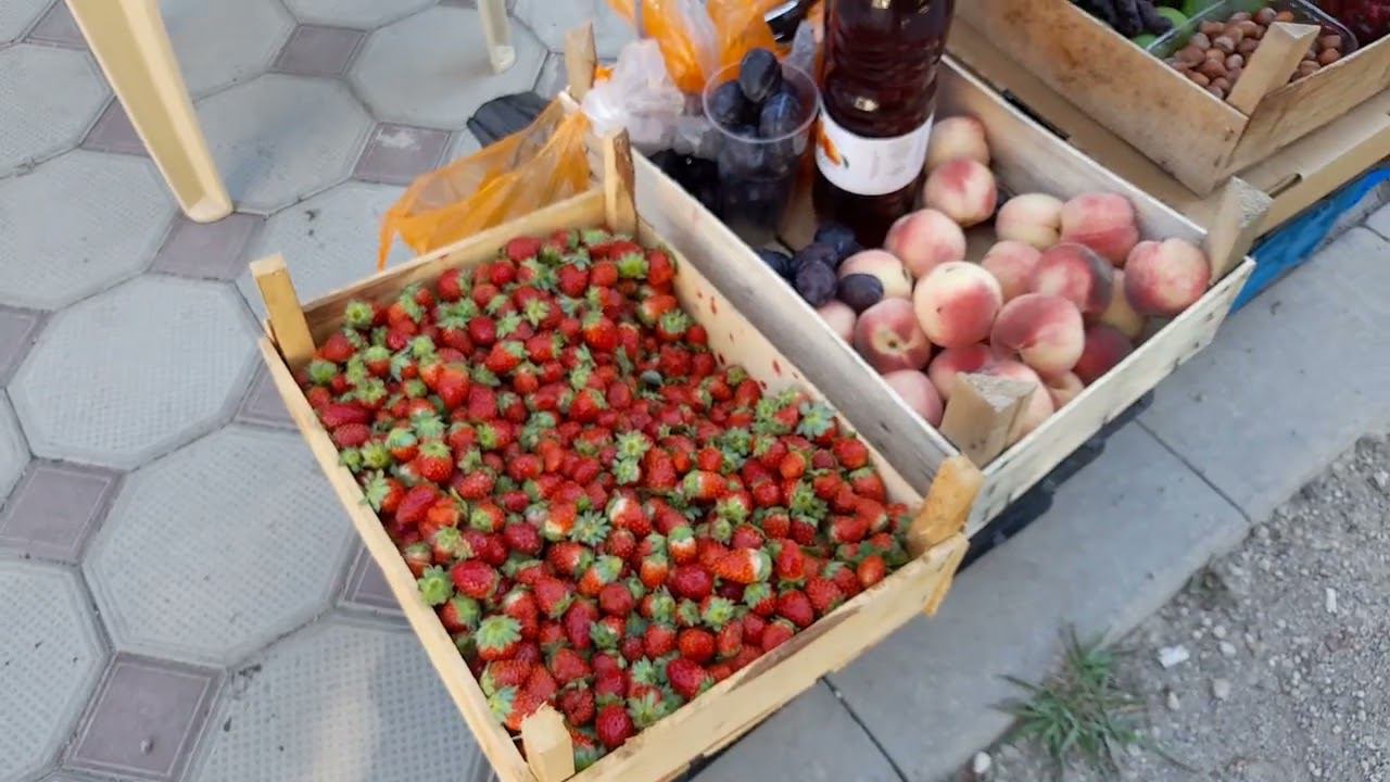 из отеля к морю в солнечную погоду