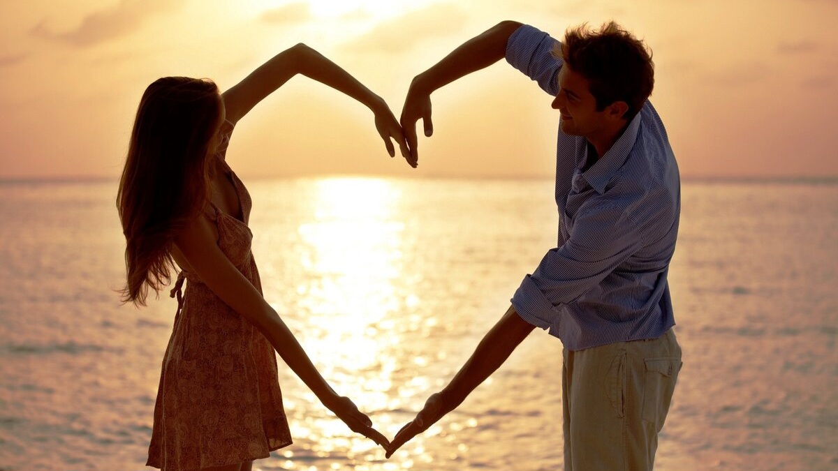 "Мужчинам, чья женщина всё медитирует" - авторское чтение Дмитрия Чернышова, видео Татьяны Трубеевой