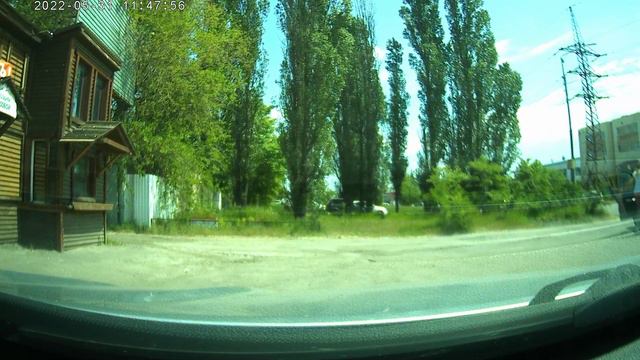 #12 О чём говорят в машине - Все люди как люди. Королева встала