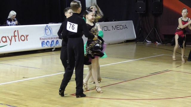 гр.77 - Юниоры 1 (до D кл.) LA 1/4 F