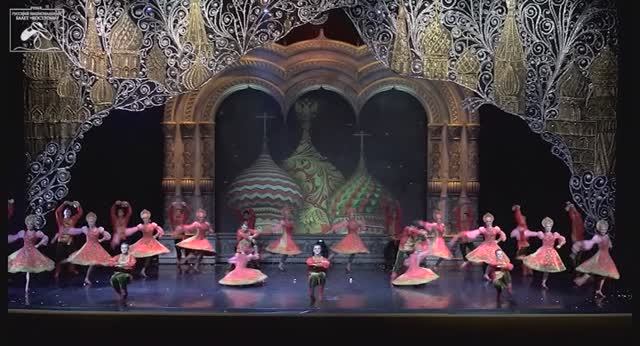 "Праздничная" (музыка В. Корнева, хореография Ю. Царенко). "Русский национальный балет "Кострома".