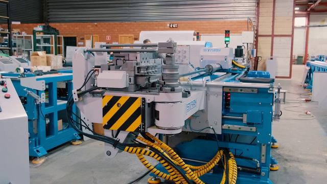 Трубогиб автоматический с пробивкой отверстий. STARK CNC 38 L