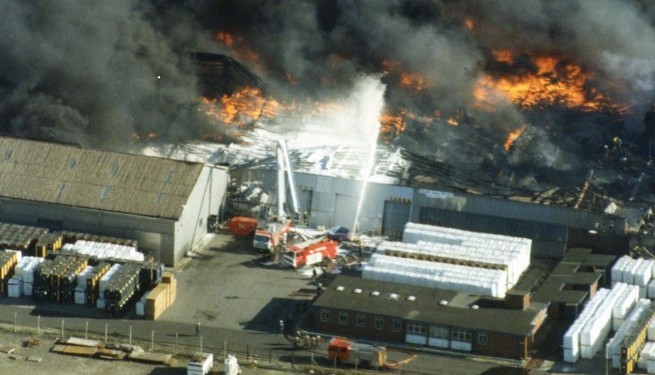 Пожар на складе продукции из полипропилена