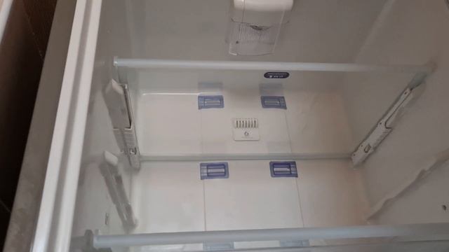 Холодильник Вирпул.Жалобы,что нету холода.