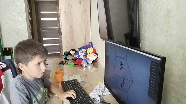 Играем в Roblox в игру Лайфкрафт