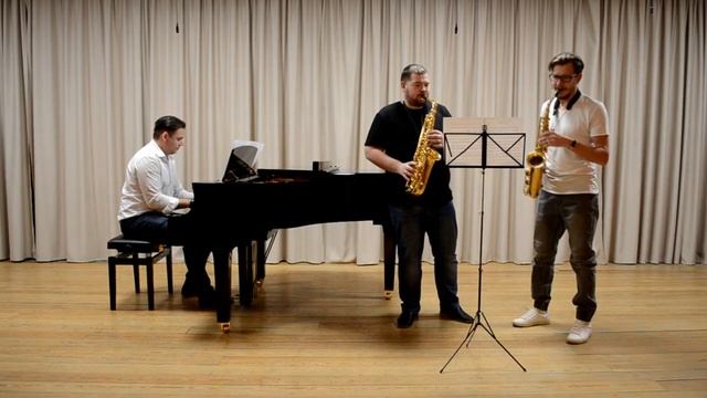 Новогодний концерт преподавателей.mp4