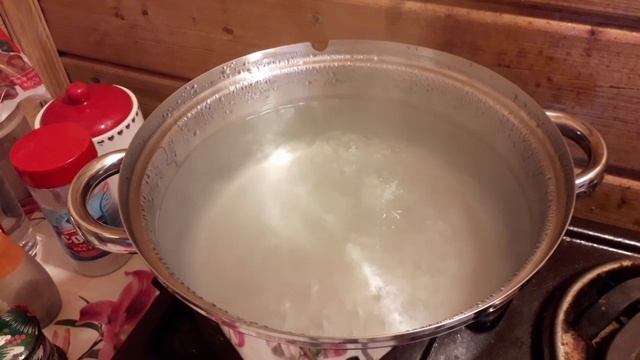 Стерилизация банок в микроволновке. Делаем сок в соковарке