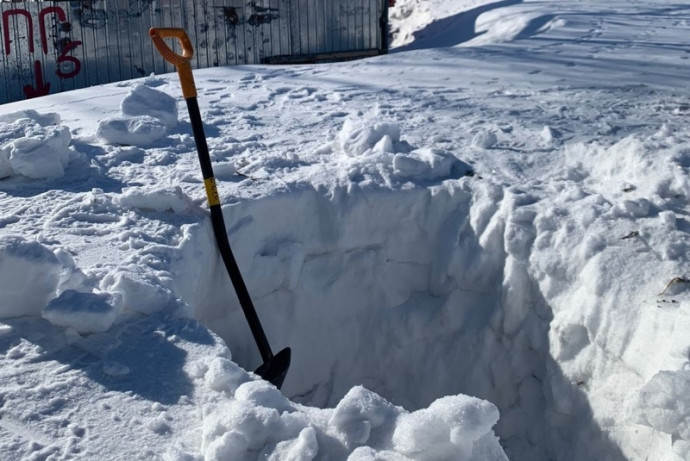 Откапываюсь из снега)