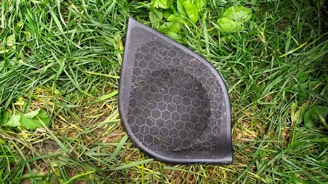 Чем заменить сетки динамиков. Опель вектрв б.