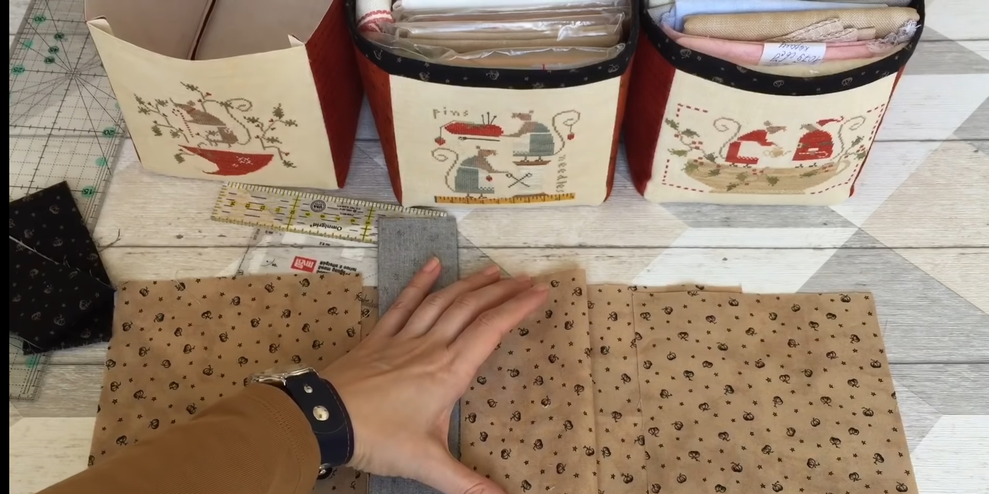 МК «Тканевая коробка с перегородкой». Two in One Basket.