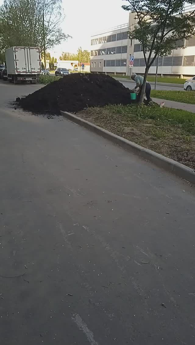 Успеть разжиться земелькой