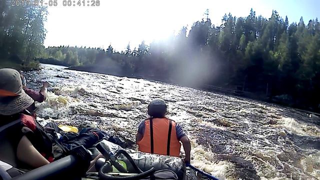 Кривой порог на реке Чирка (Карелия)