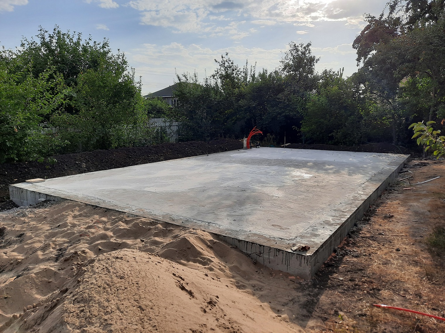 Свайно-ростверковый фундамент сауны из газобетона площадью 64 кв.м. СНТ Самарское.