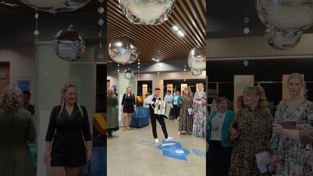 Еврейская песня "Хава нагила" (автор музыки неизвестен)