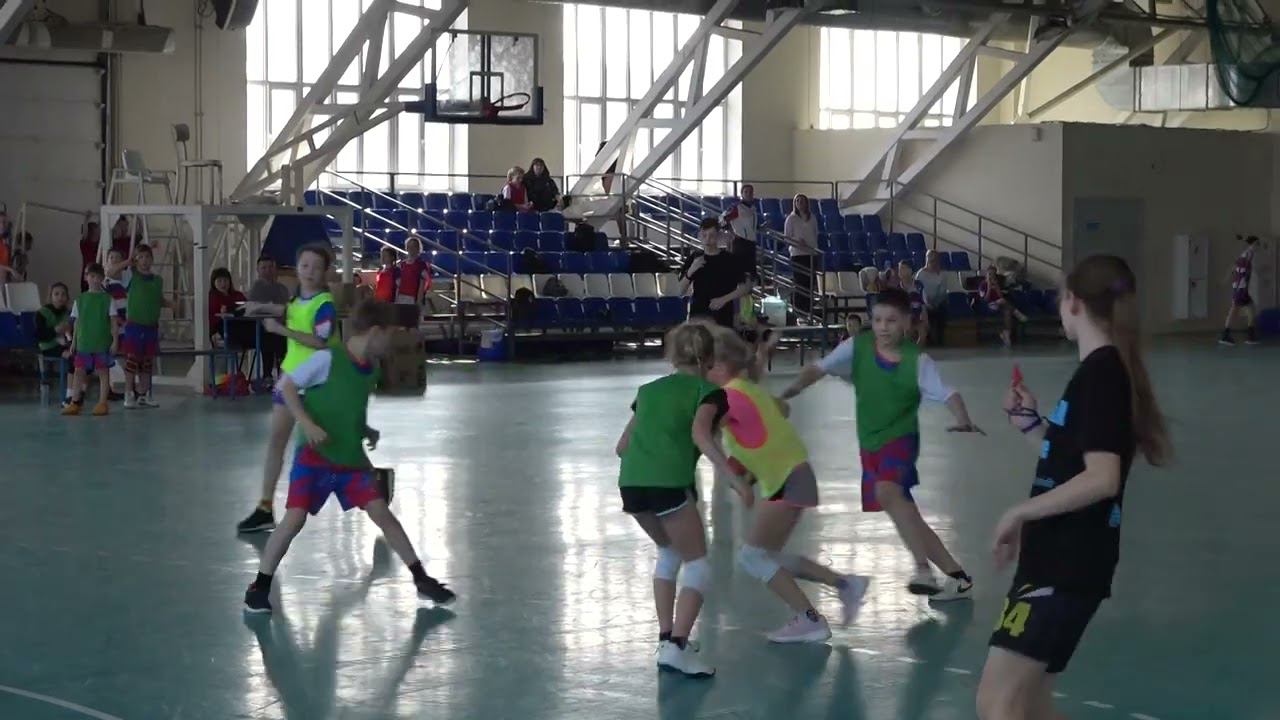 Салатовые - Зеленые. Полуфинал.