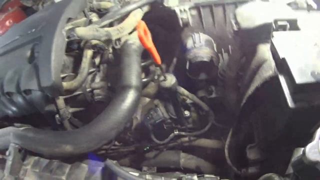 Hyundai i30 Снятие и чистка дросельной заслонки.