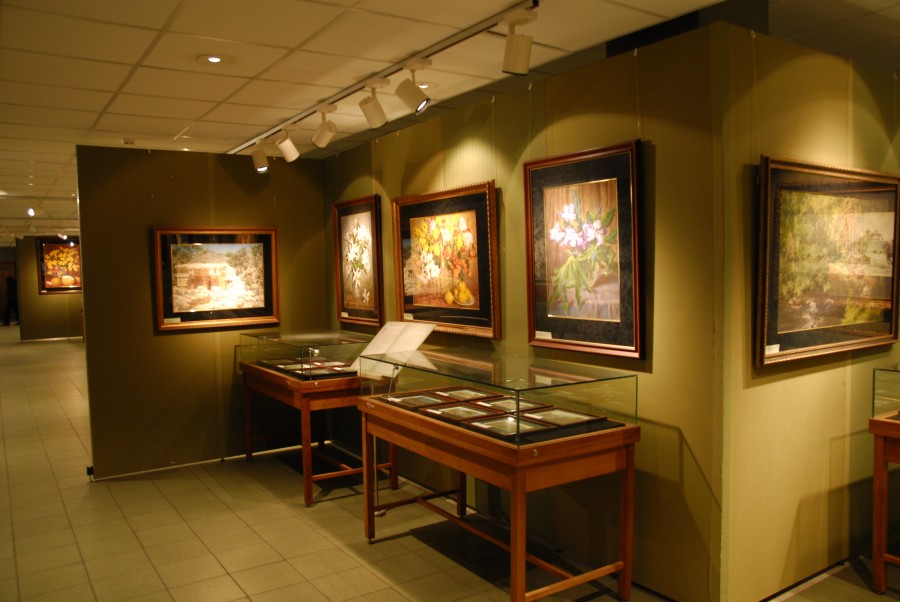 Выставка в школе акварели