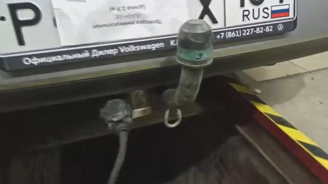 Установка б/у фаркопа Leader-plus (V125-A) на Volkswagen Polo лифтбек