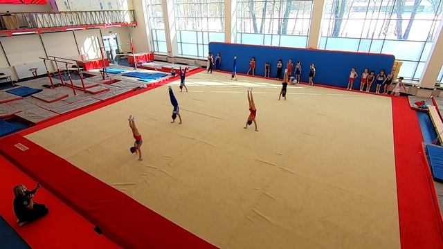 Стойка - Игорь стой!!! ))