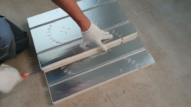 № 22. Теплый пол без стяжки  монтаж своими руками пошаговая инструкция часть 1  разрезание УФЭ