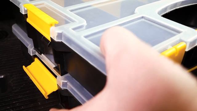 Кейс-органайзер К-03 (КВТ) для мелких деталей_ 7 модульных отделений + 8 разделительных пластин