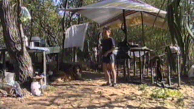 "Необитаемый остров". Для тех, кто ищет контент 18+ - это не оно, проходите мимо.