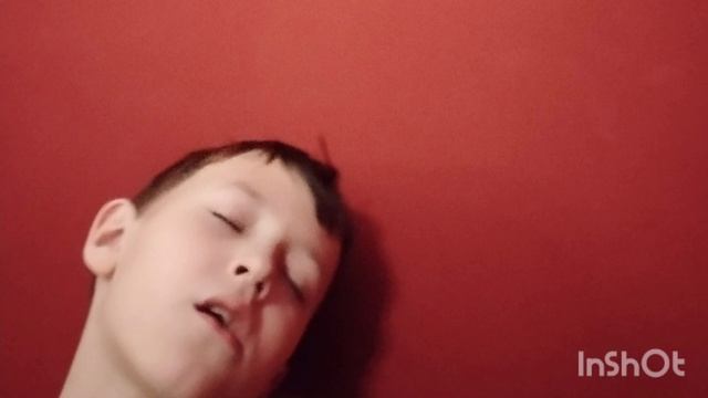 Новый клип! Меня два раза! 
2023.04.16