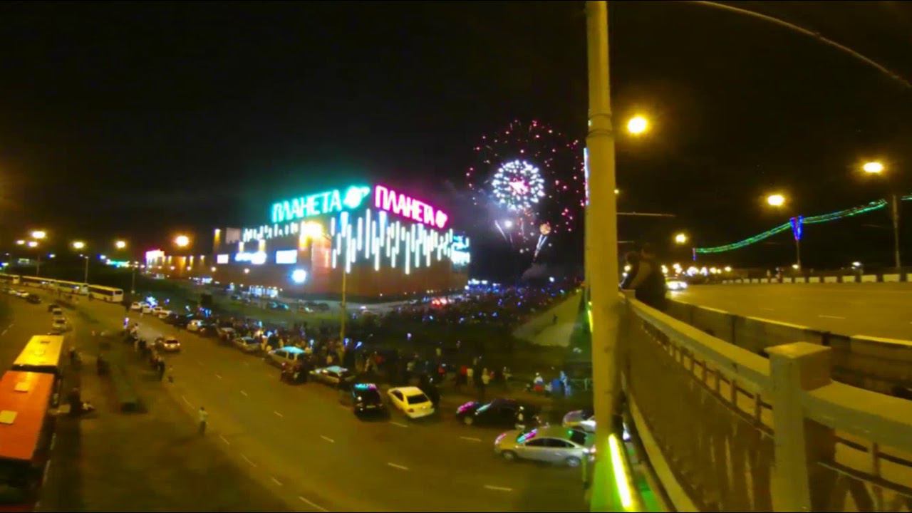 2018.07.07  VR 360 Салют у Планеты. Новокузнецк Крутить, Толкучка. смотреть в разные стороны