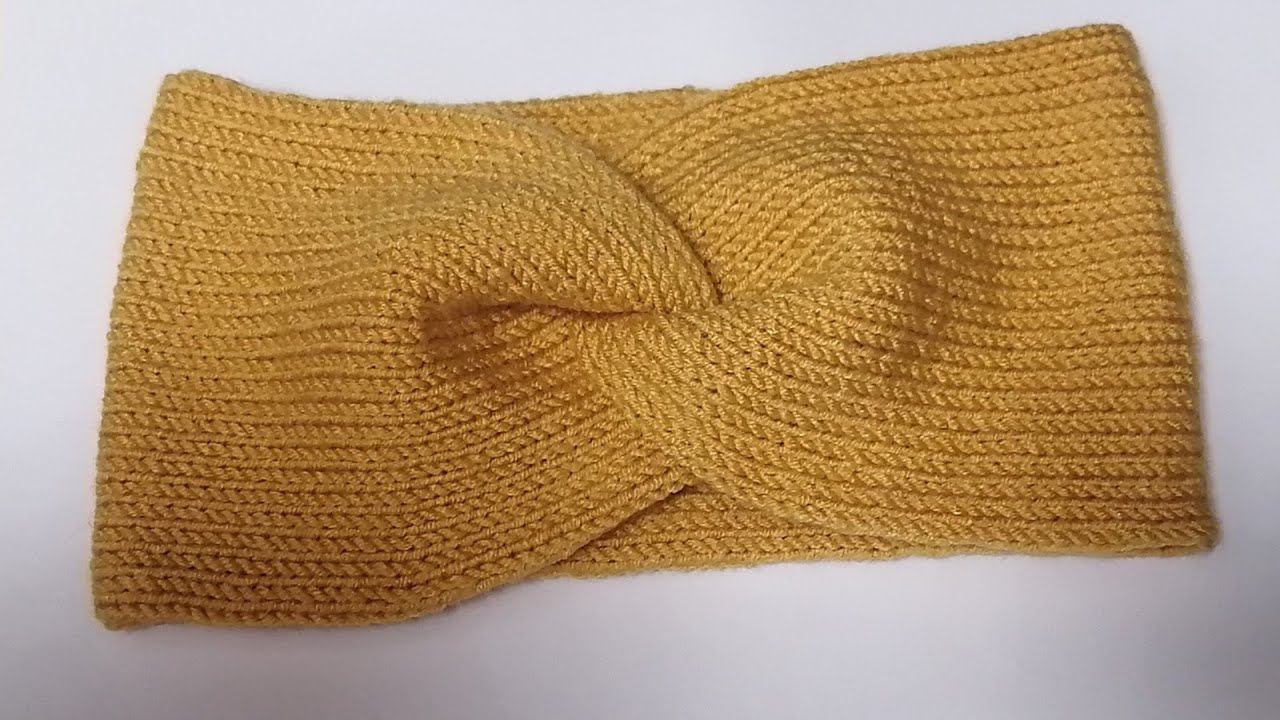 Простая повязка спицами, с модным узлом