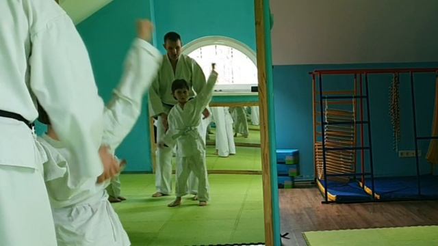 Тренировка с детьми (старшая группа)