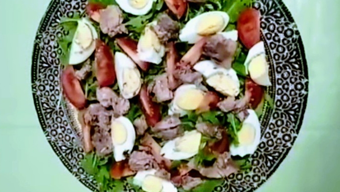 САЛАТ С РУККОЛОЙ (ИНДАУ).